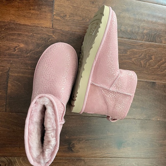 UGG | Shoes | New Ugg Womens Pink Classic Mini Sparkle Spots Boots Size ...
